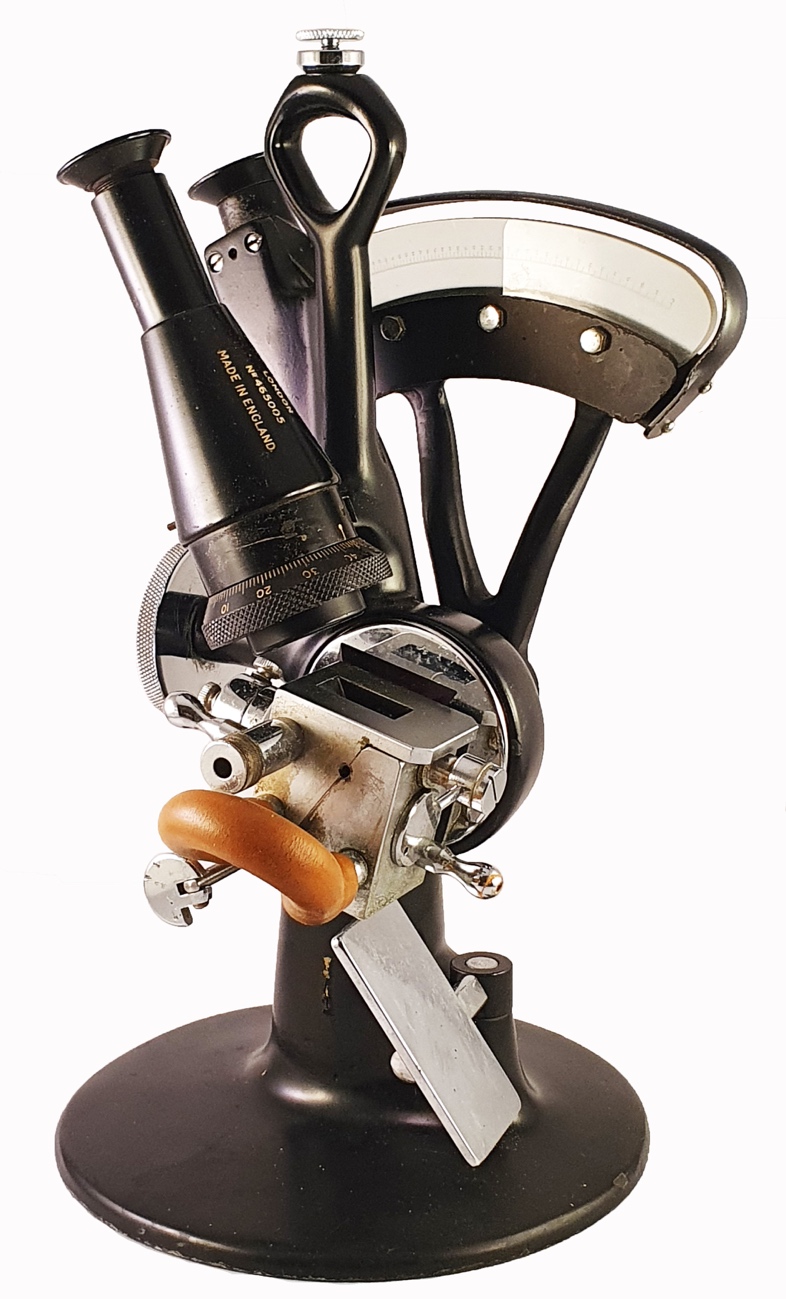 A picture containing indoorDescription automatically generated