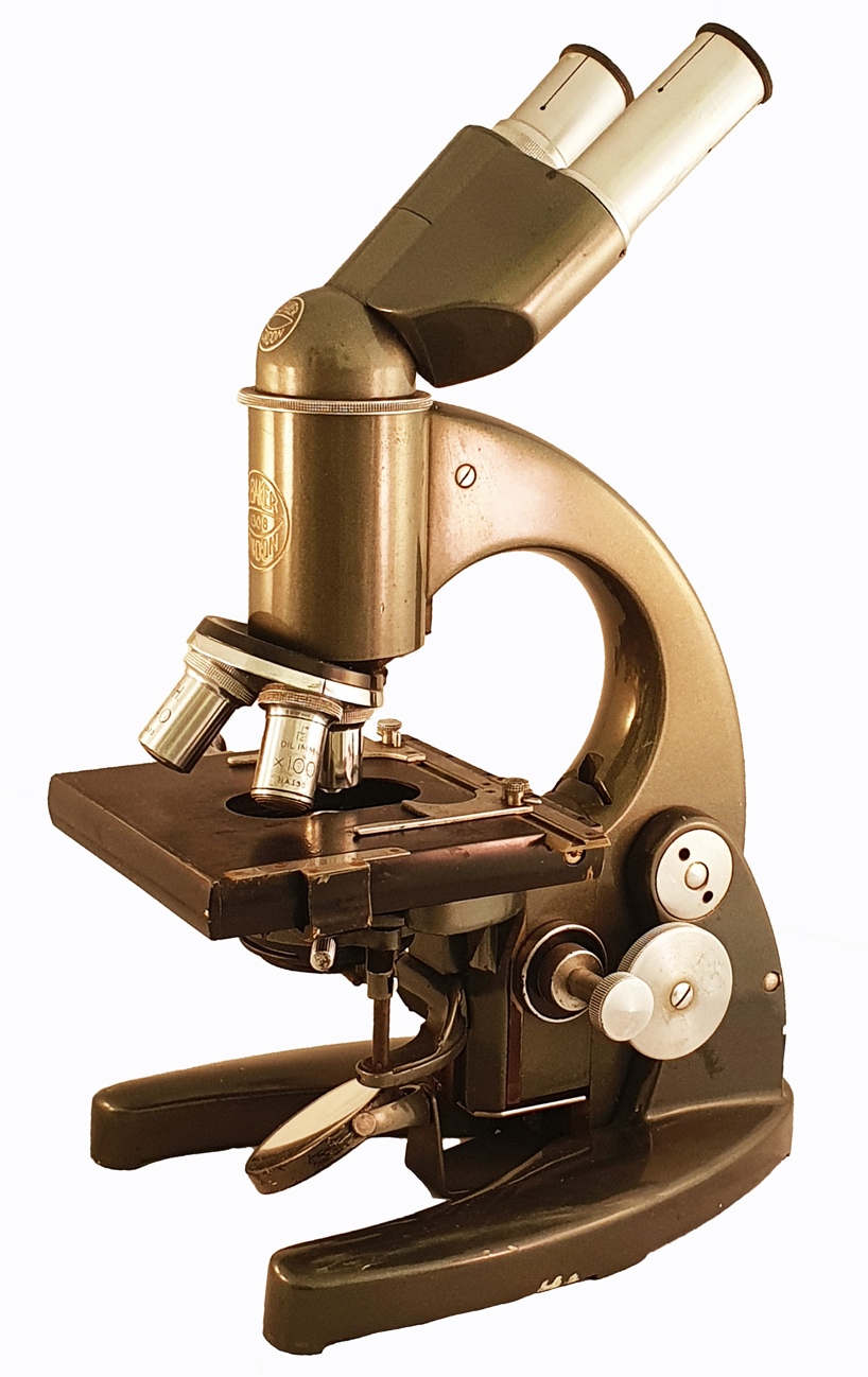 Microscope 209 (C. Baker; microscope series 4, 1950s)