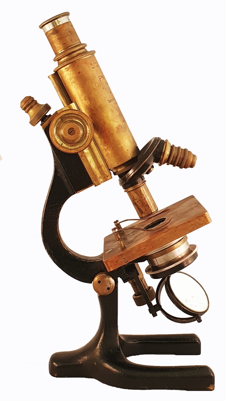 Microscope 212 (F Koristka; c. 1920)